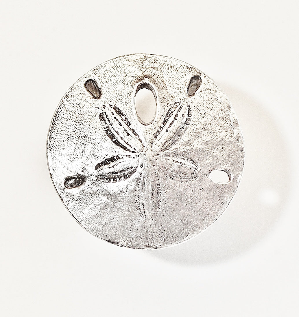 Mini Sand Dollar Knob – Modern Objects